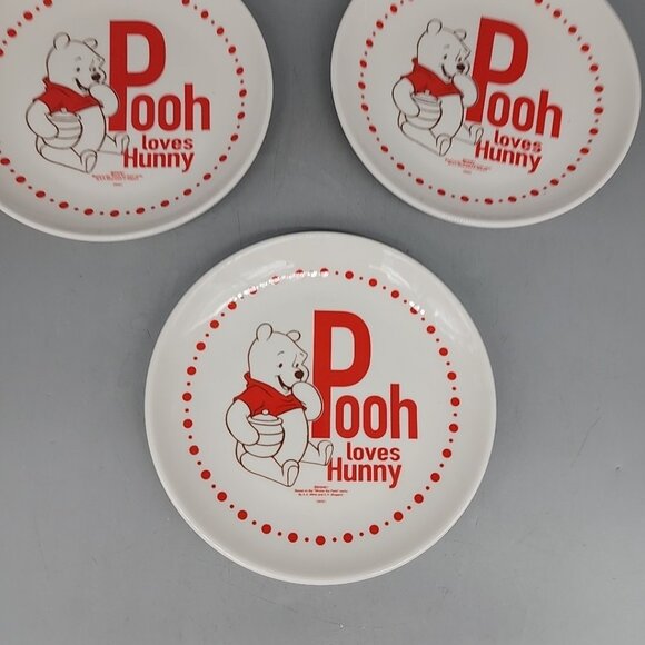 Disney | Dining | Vintage Set Of 3 Disney Pooh Loves Honey Ceramic 6 ...